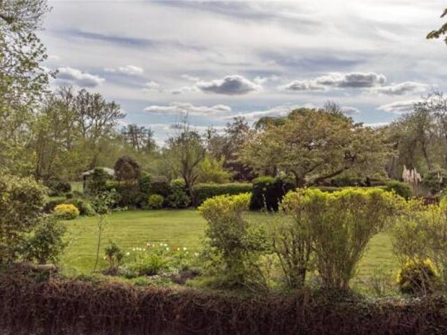 5 bedroom semi detached house for sale in Mill Lane, Calcot, Reading, Berkshire, RG31