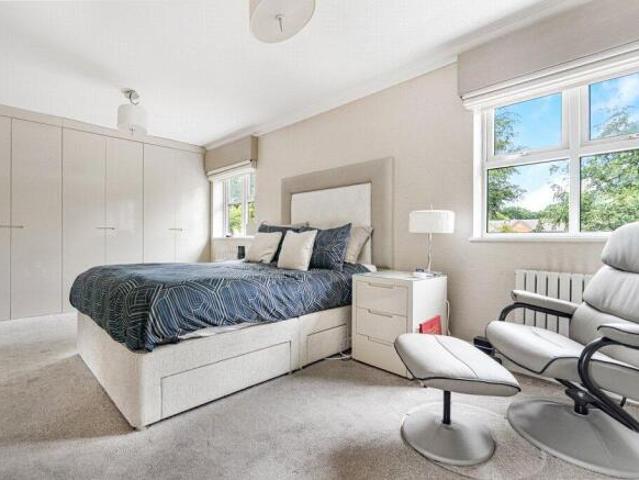 5 bedroom semi detached house for sale in Nascot Wood Road, Watford, Hertfordshire, WD17