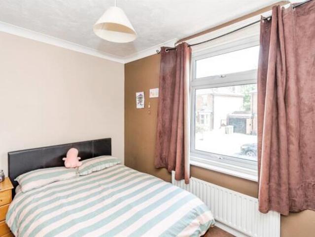 5 bedroom semi detached house for sale in Newton Road, Southampton, SO18