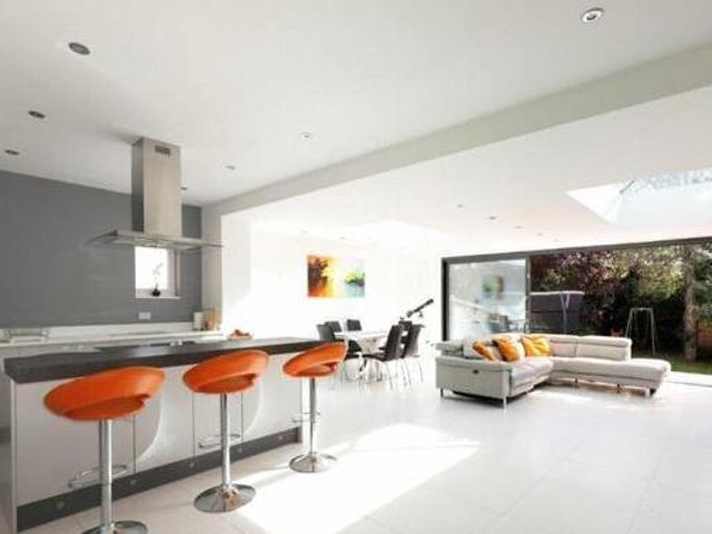 5 Bedroom Semi detached House For Sale In New Malden, Surrey