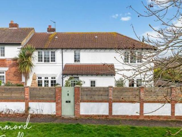 5 Bedroom Semi detached House For Sale In North Weald