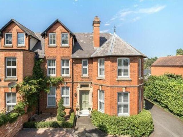 5 Bedroom Semi detached House For Sale In Northampton