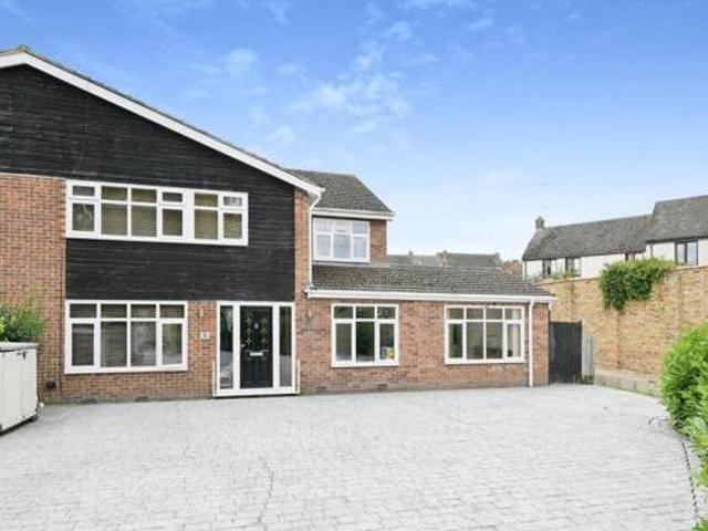5 Bedroom Semi detached House For Sale In Puckeridge
