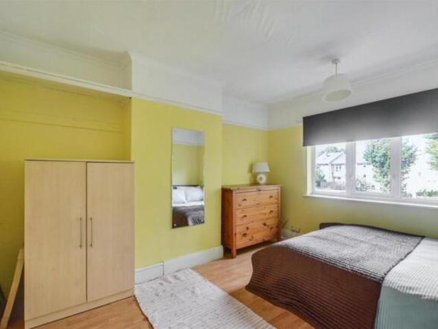 5 bedroom semi detached house for sale in Queens Drive, Beeston, Nottingham, NG9