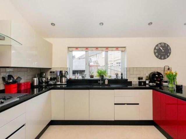 5 bedroom semi detached house for sale in Queensholm Drive, Downend, BS16