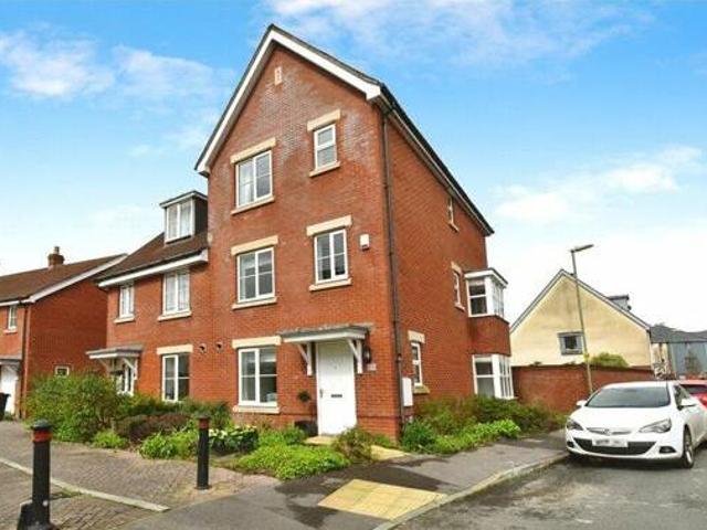 5 Bedroom Semi detached House For Sale In Romsey