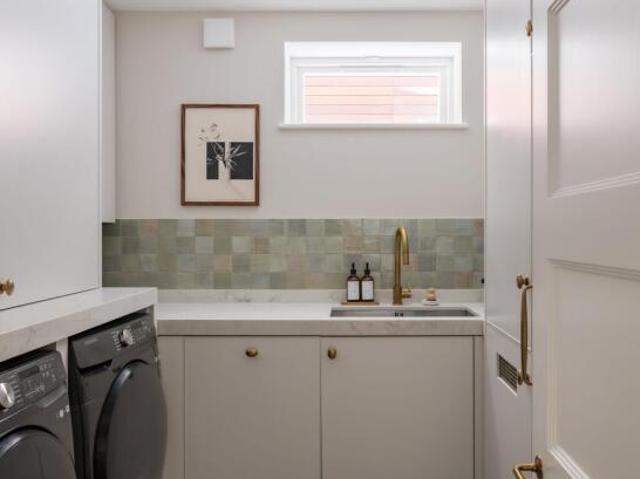 5 bedroom semi detached house for sale in Rosecroft Avenue, London, NW3