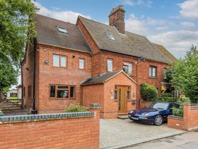 5 Bedroom Semi detached House For Sale In Sandy, Bedfordshire
