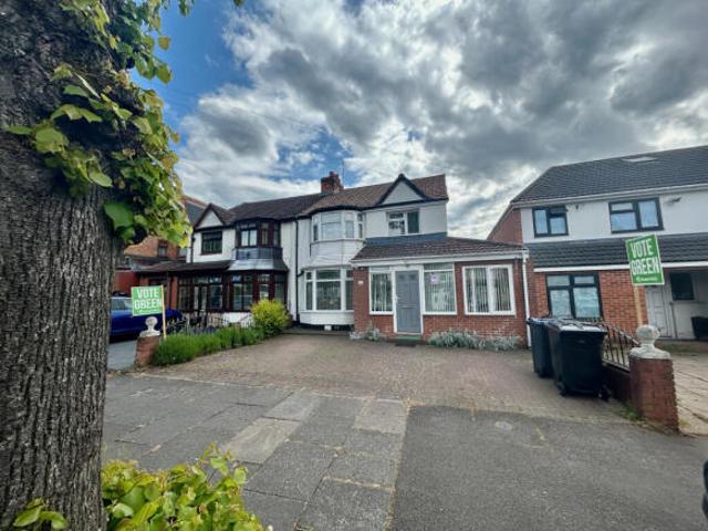 5 bedroom semi detached house for sale in Shaftmoor Lane, Birmingham, B28