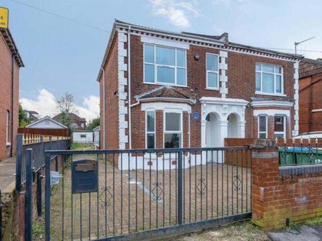 5 Bedroom Semi detached House For Sale In Southampton