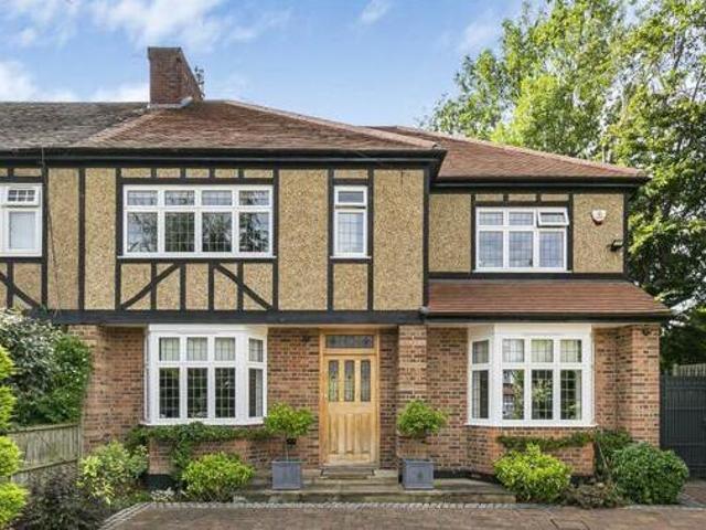 5 Bedroom Semi detached House For Sale In Southgate
