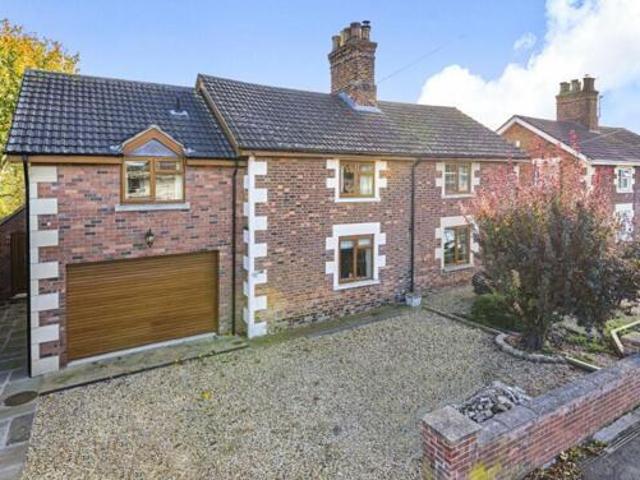 5 Bedroom Semi detached House For Sale In Sleaford, Lincolnshire