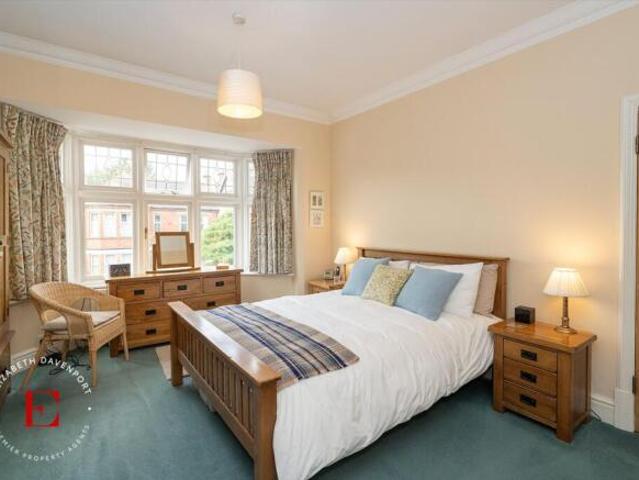 5 bedroom semi detached house for sale in Styvechale Avenue, Earlsdon CV5