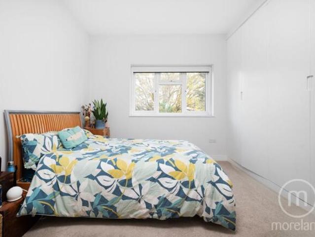 5 bedroom semi detached house for sale in Sunny Gardens Road, Hendon, NW4