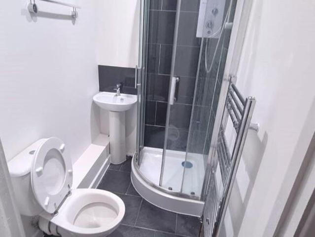 5 bedroom semi detached house for rent in 5 Bed Student House 36 Oxford Road, CT1