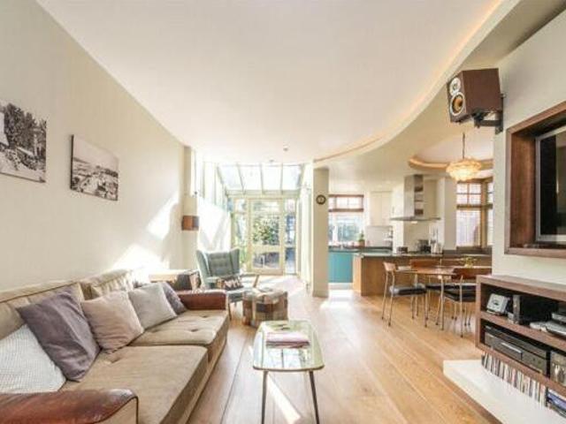5 Bedroom Semi detached House For Rent In Temple Fortune