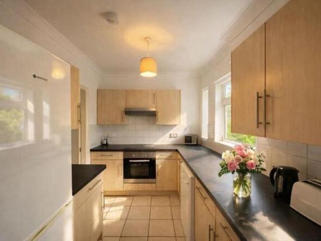 5 bedroom semi detached house for rent in The Avenue, Brighton, BN2