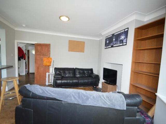 5 bedroom semi detached house for rent in The Turnways, Headingley, Leeds, West Yorkshire, LS6
