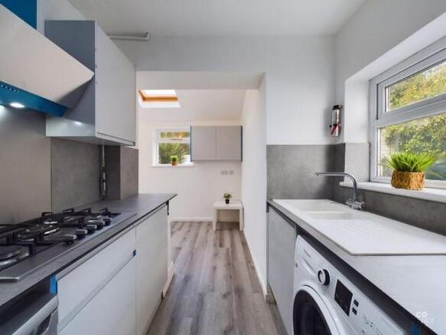 5 bedroom semi detached house for rent in Upper Bevendean Avenue, Master, BN2