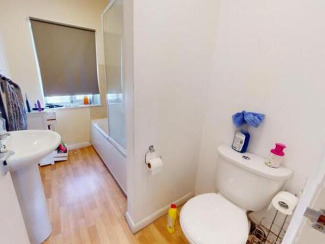 5 bedroom semi detached house for rent in Upper Lewes Road, Moulsecoomb, Brighton, BN2