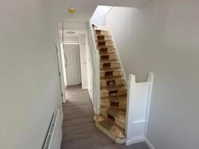 5 bedroom semi detached house for rent in Wembley, London, HA9