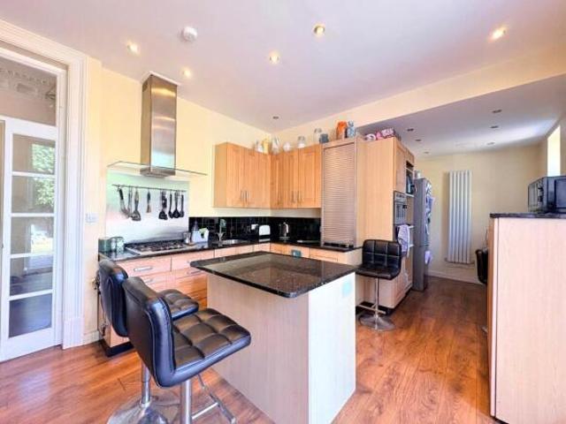 5 bedroom semi detached house for rent in Wellington Fields, Wavertree, Liverpool, Merseyside, L15
