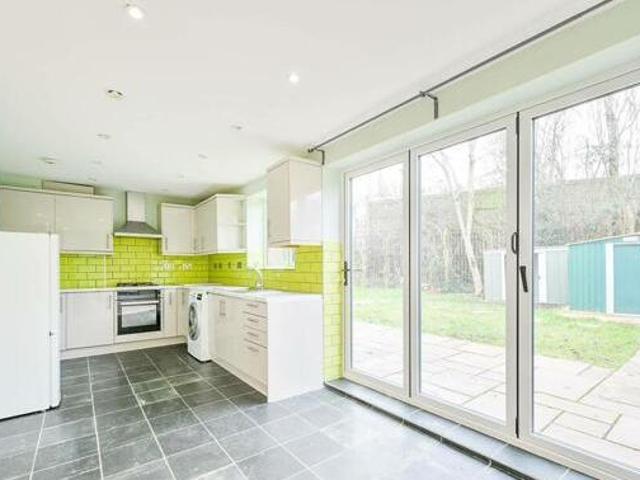5 Bedroom Semi detached House For Rent In West Twyford, London