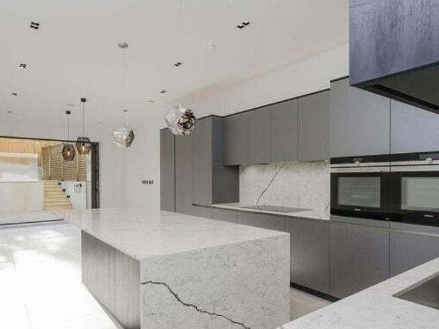 5 Bedroom Semi detached House For Rent In West Wimbledon