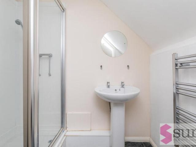 5 bedroom semi detached house for rent in Widdicombe Way, Brighton, BN2