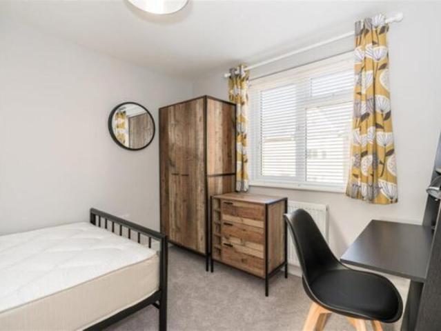 5 bedroom semi detached house for rent in Bartlemas Road, Oxford, OX4