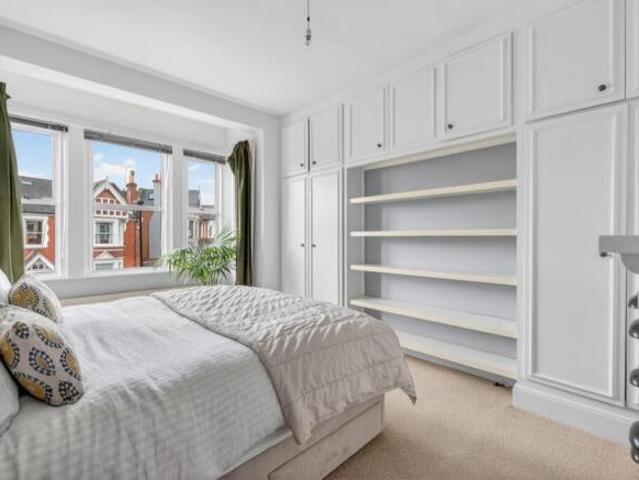 5 bedroom semi detached house for rent in Barrington Road, Crouch End, London, N8