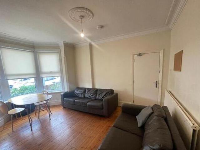 5 Bedroom Semi detached House For Rent In Beeston, Nottingham