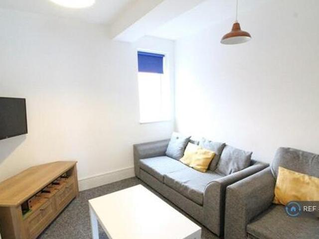 5 Bedroom Semi detached House For Rent In Beeston, Nottingham