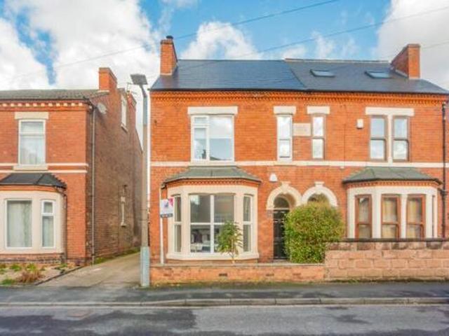 5 Bedroom Semi detached House For Rent In Beeston