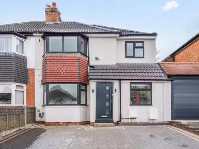 5 bedroom semi detached house for rent in Blythsford Road, Bir.