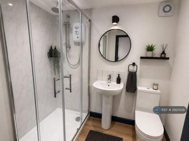 5 bedroom semi detached house for rent in Buckingham Road, Norwich, NR4