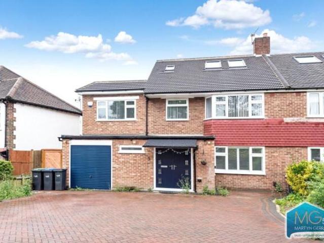 5 bedroom semi detached house for rent in Chandos Avenue, Southgate, London, N14