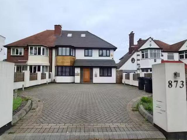 5 bedroom semi detached house for rent in Chester Road, Birmin.