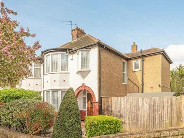 5 Bedroom Semi detached House For Rent In Finchley Central, London