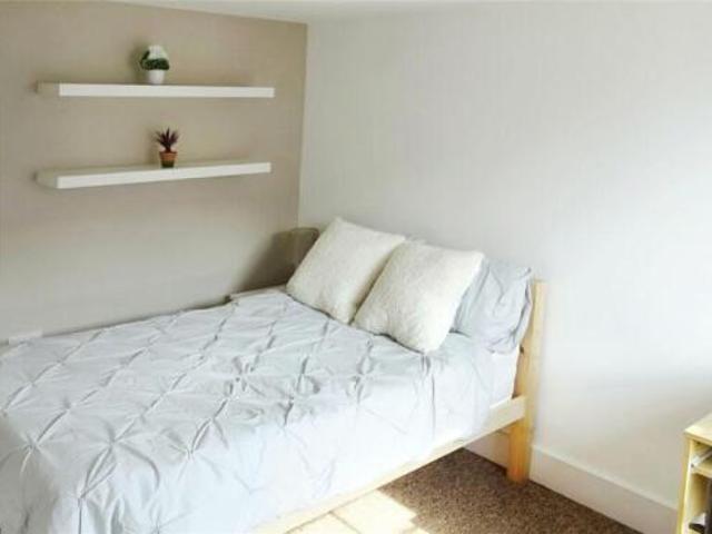 5 bedroom semi detached house for rent in Forty Acres Road, Canterbury, Kent, CT2