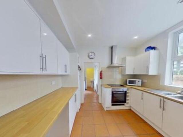 5 Bedroom Semi detached House For Rent In Forest Fields, Nottingham