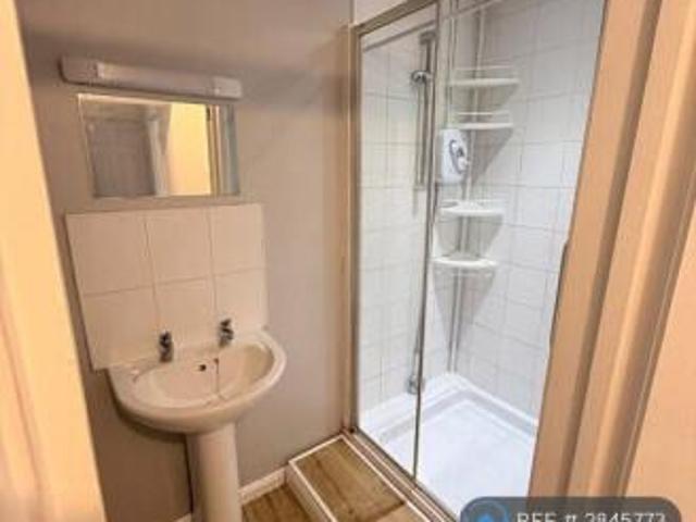 5 bedroom semi detached house for rent in Handel Close, Basingstoke, RG22