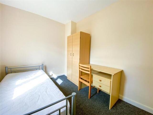 5 bedroom semi detached house for rent in Hillside, Brighton, East Sussex, BN2