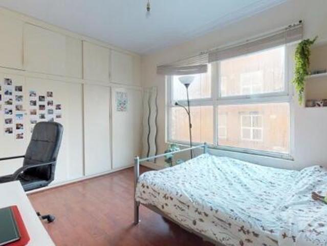 5 Bedroom Semi detached House For Rent In Hyde Park