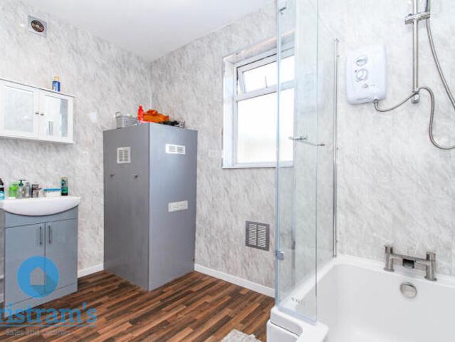 5 bedroom semi detached house for rent in Lenton Boulevard, NG7
