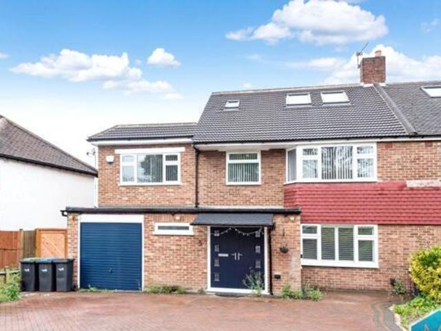 5 Bedroom Semi detached House For Rent In London