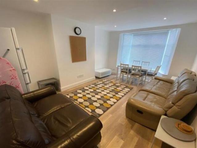 5 bedroom semi detached house for rent in London Road, Headington, Oxford, OX3
