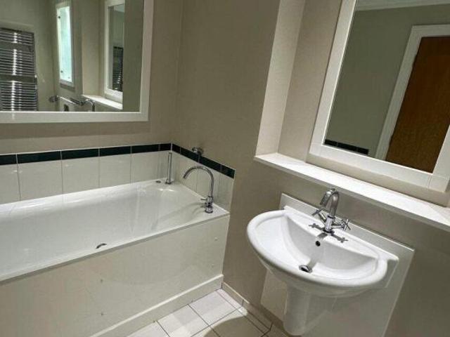 5 bedroom semi detached house for rent in Mountview Close, Hampstead NW11