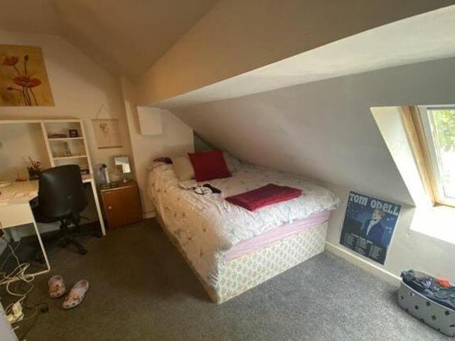 5 Bedroom Semi detached House For Rent In Nottingham, Nottinghamshire
