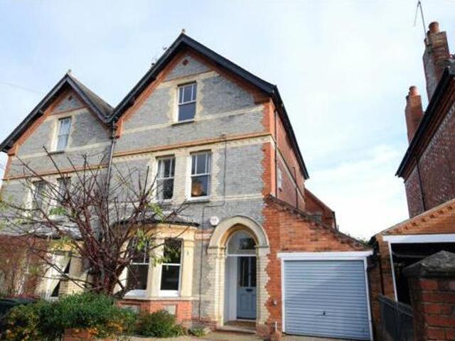 5 Bedroom Semi detached House For Rent In Reading, Berkshire